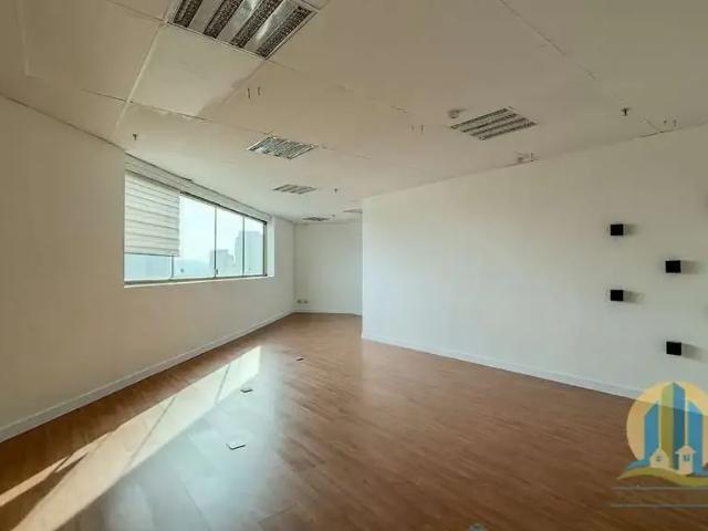 Conj. Comercial / Sala para Locação em Barueri/SP Dezoito do Forte Empresarial/Alphaville