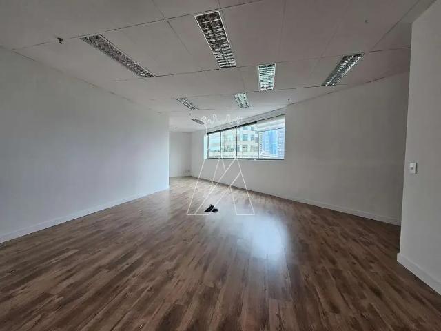 Conj. Comercial / Sala para Locação em Barueri/SP Empresarial 18 do Forte