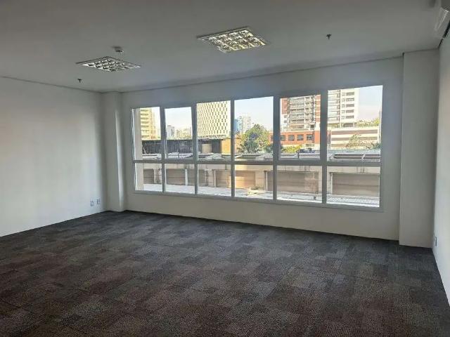 Conj. Comercial / Sala para Locação em Barueri/SP Sítio Tamboré Alphaville