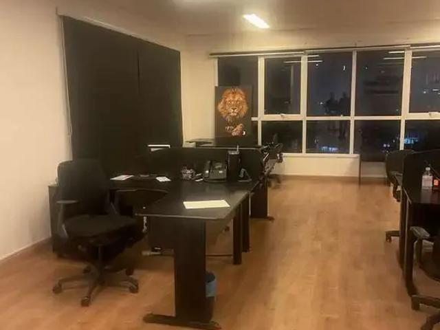Conj. Comercial / Sala para Locação em Barueri/SP Sítio Tamboré Alphaville