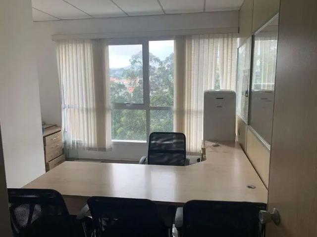 Conj. Comercial / Sala para Locação em Barueri/SP Sítio Tamboré Alphaville