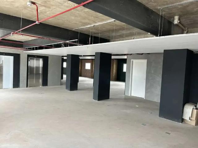Conj. Comercial / Sala para Locação em Bauru/SP Jardim Infante Dom Henrique