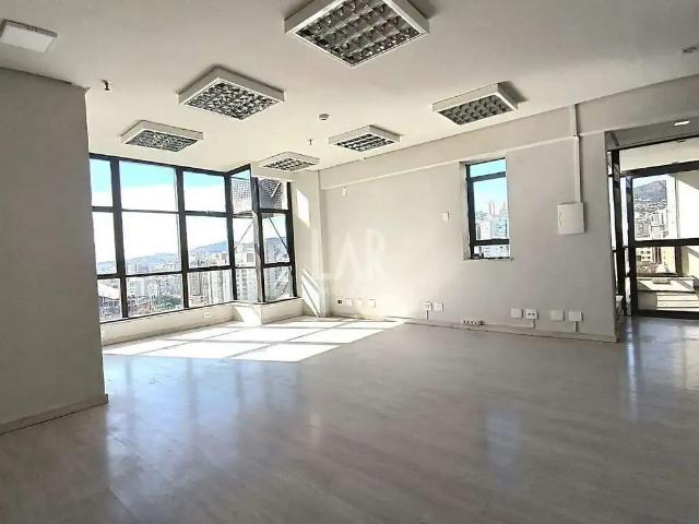 Conj. Comercial / Sala para Locação em Belo Horizonte/MG Santa Efigênia