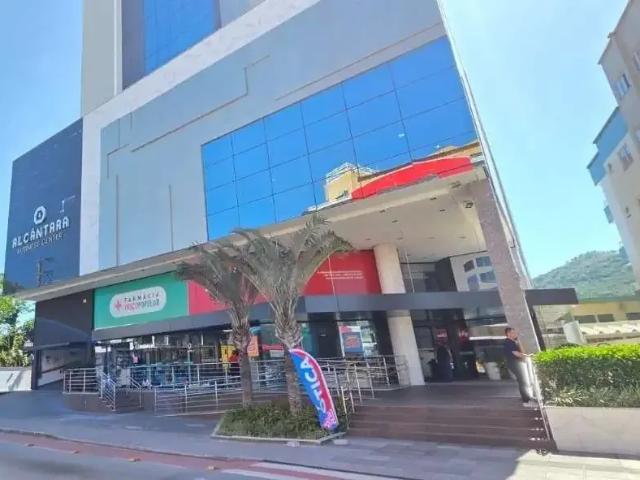 Conj. Comercial / Sala para Locação em Biguaçu/SC Centro