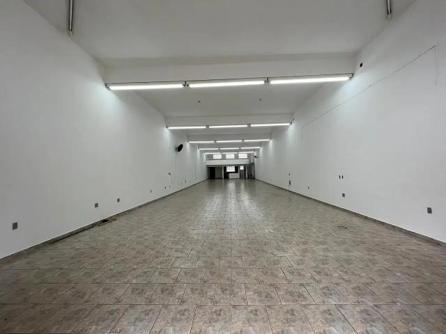 Conj. Comercial / Sala para Locação em Birigui/SP Centro