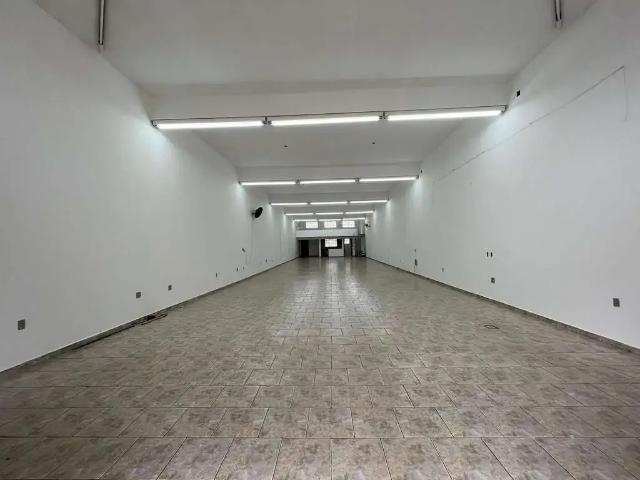 Conj. Comercial / Sala para Locação em Birigui/SP Centro