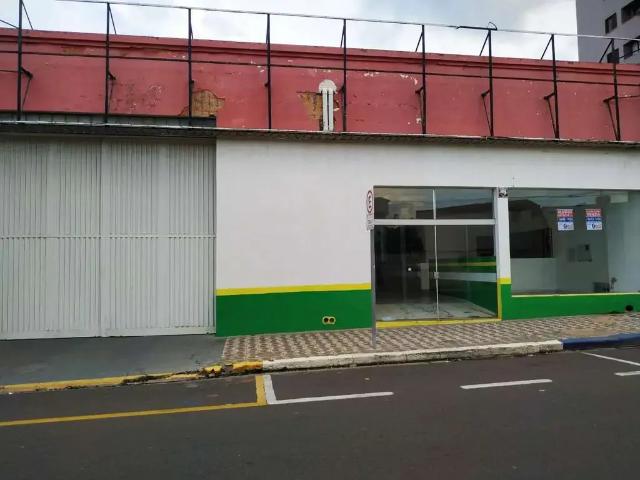 Conj. Comercial / Sala para Locação em Birigui/SP Centro