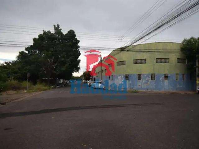 Conj. Comercial / Sala para Locação em Birigui/SP Centro
