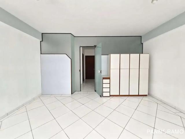 Conj. Comercial / Sala para Locação em Blumenau/SC Centro