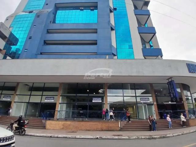 Conj. Comercial / Sala para Locação em Blumenau/SC Centro