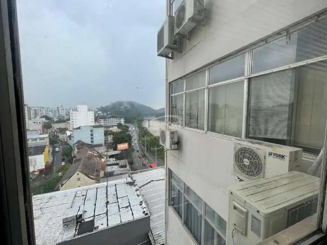 Conj. Comercial / Sala para Locação em Blumenau/SC Centro