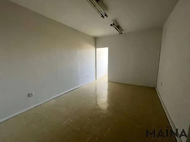 Conj. Comercial / Sala para Locação em Blumenau/SC Centro