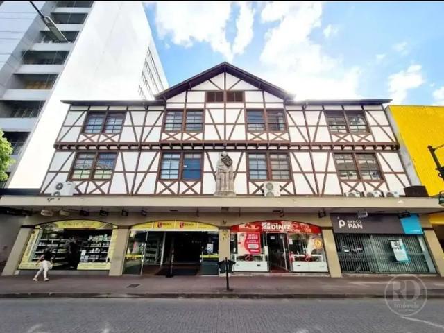 Conj. Comercial / Sala para Locação em Blumenau/SC Centro