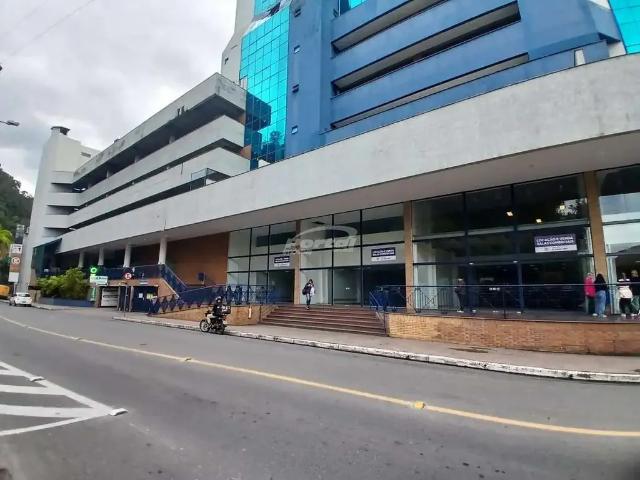 Conj. Comercial / Sala para Locação em Blumenau/SC Centro