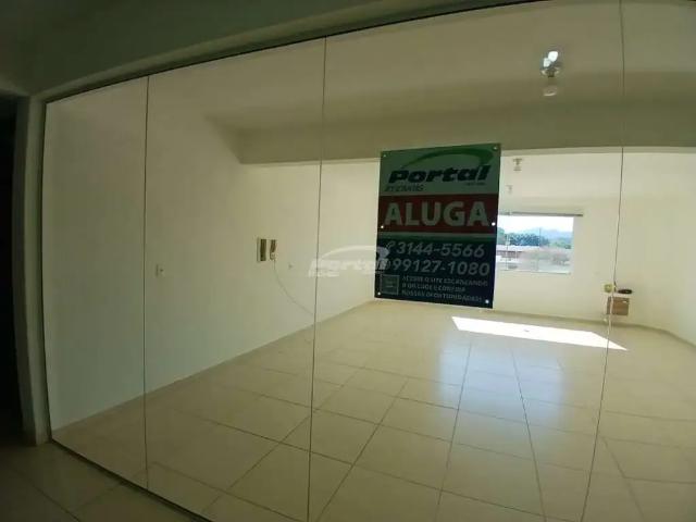 Conj. Comercial / Sala para Locação em Blumenau/SC Badenfurt