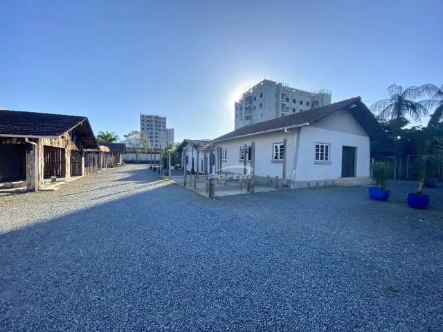Conj. Comercial / Sala para Locação em Blumenau/SC Itoupava Central