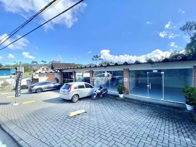 Conj. Comercial / Sala para Locação em Blumenau/SC Itoupava Central
