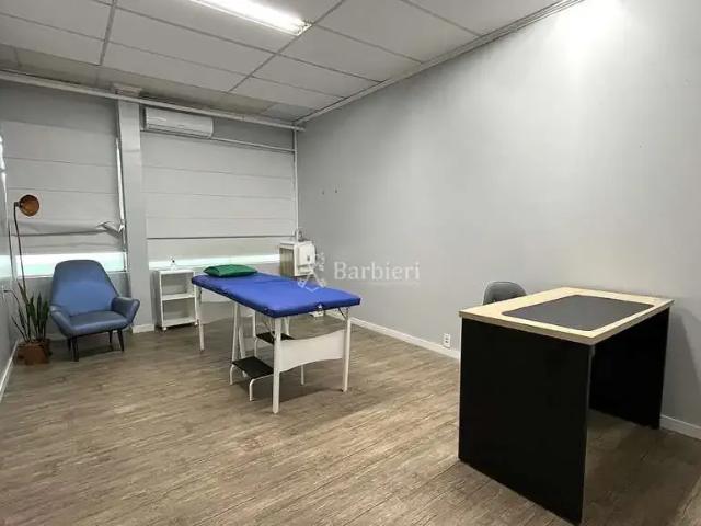 Conj. Comercial / Sala para Locação em Blumenau/SC Itoupava Central