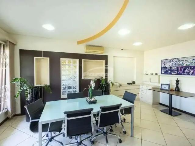 Conj. Comercial / Sala para Locação em Blumenau/SC Itoupava Norte 3 Quartos