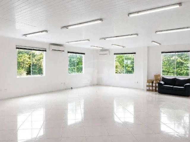 Conj. Comercial / Sala para Locação em Blumenau/SC Ponta Aguda