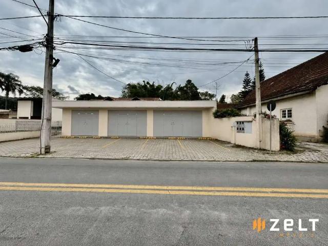 Conj. Comercial / Sala para Locação em Blumenau/SC Velha