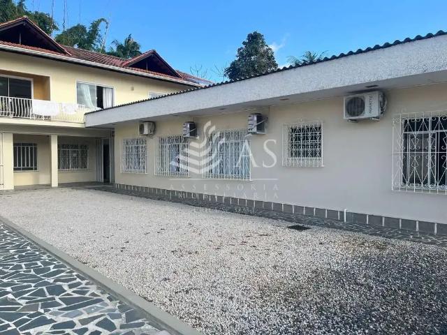 Conj. Comercial / Sala para Locação em Blumenau/SC Velha