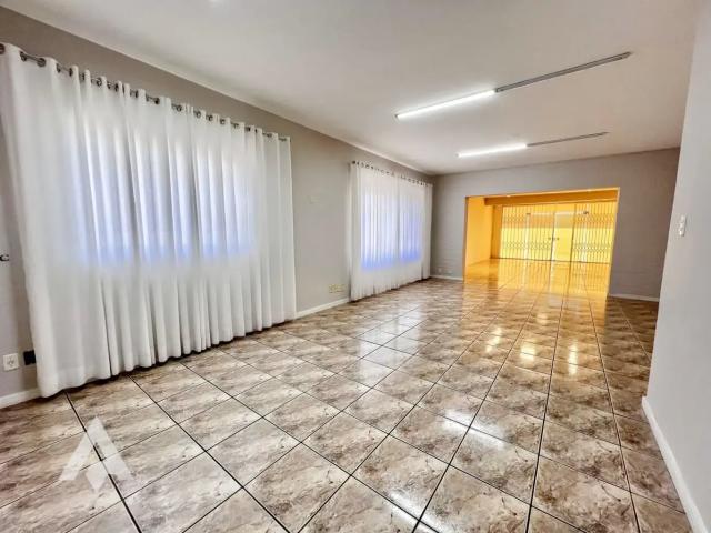 Conj. Comercial / Sala para Locação em Blumenau/SC Velha