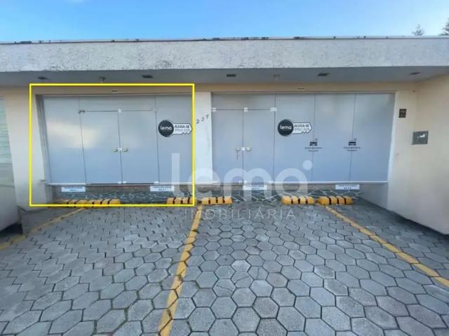Conj. Comercial / Sala para Locação em Blumenau/SC Velha
