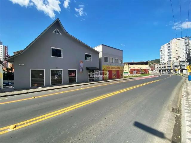 Conj. Comercial / Sala para Locação em Blumenau/SC Velha