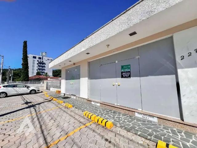 Conj. Comercial / Sala para Locação em Blumenau/SC Velha