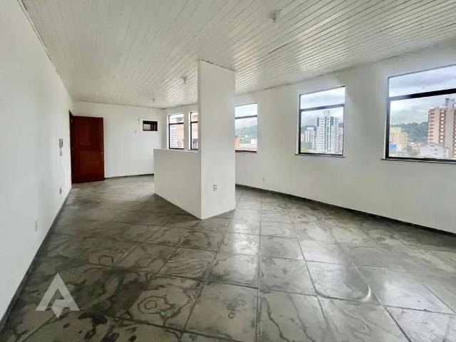 Conj. Comercial / Sala para Locação em Blumenau/SC Victor Konder