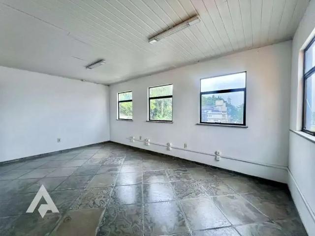 Conj. Comercial / Sala para Locação em Blumenau/SC Victor Konder