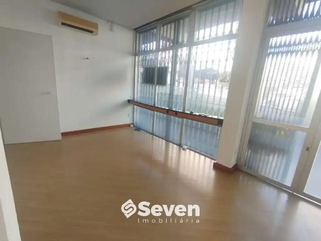 Conj. Comercial / Sala para Locação em Blumenau/SC Vila Nova