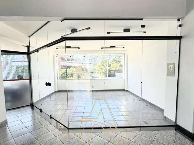 Conj. Comercial / Sala para Locação em Blumenau/SC Vila Nova