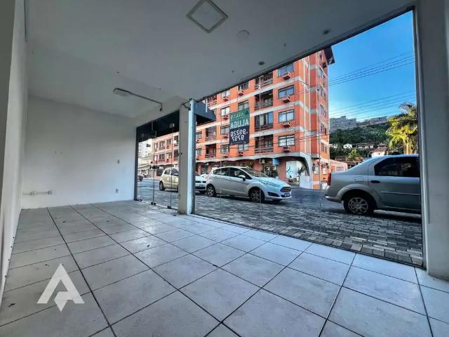 Conj. Comercial / Sala para Locação em Blumenau/SC Vila Nova