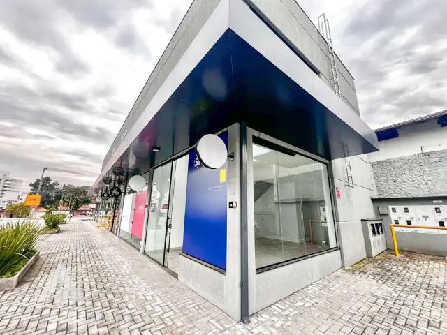 Conj. Comercial / Sala para Locação em Blumenau/SC Vila Nova