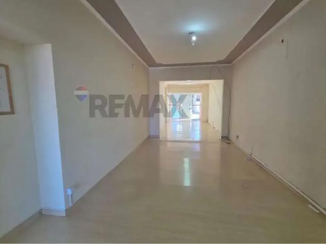 Conj. Comercial / Sala para Locação em Botucatu/SP Centro