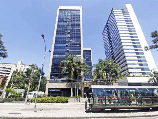 Conj. Comercial / Sala para Locação em Curitiba/PR Centro Cívico