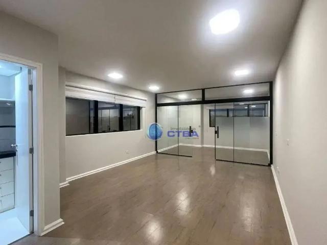 Conj. Comercial / Sala para Locação em Curitiba/PR Centro Cívico