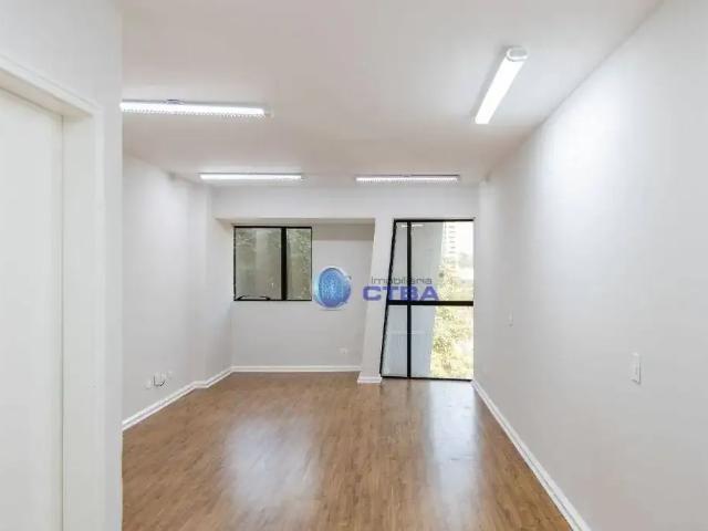 Conj. Comercial / Sala para Locação em Curitiba/PR Centro Cívico