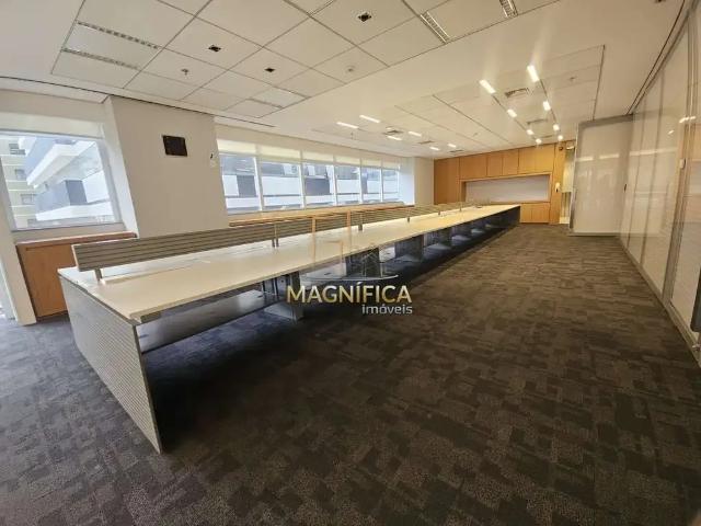 Conj. Comercial / Sala para Locação em Curitiba/PR Centro Cívico 1 Quartos