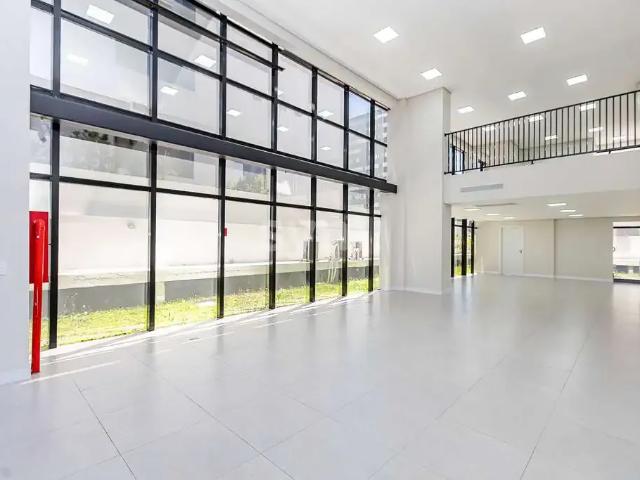 Conj. Comercial / Sala para Locação em Curitiba/PR Centro Cívico