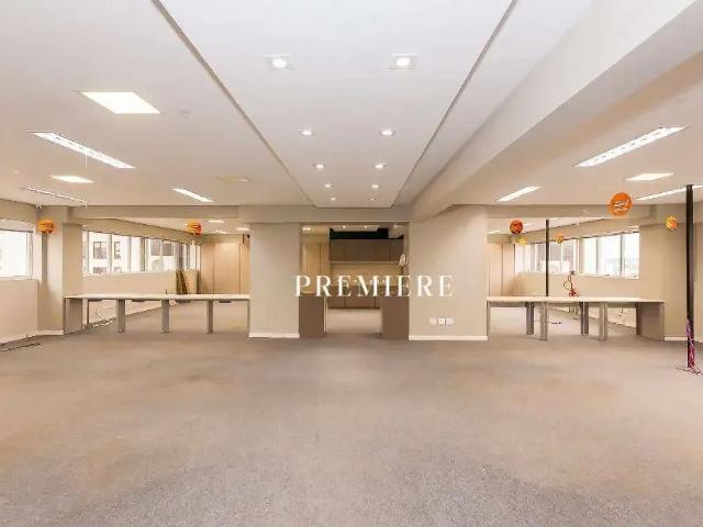 Conj. Comercial / Sala para Locação em Curitiba/PR Centro