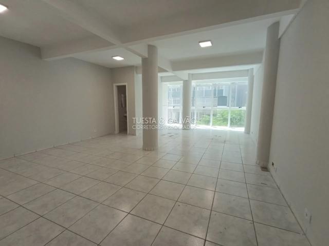 Conj. Comercial / Sala para Locação em Curitiba/PR Centro