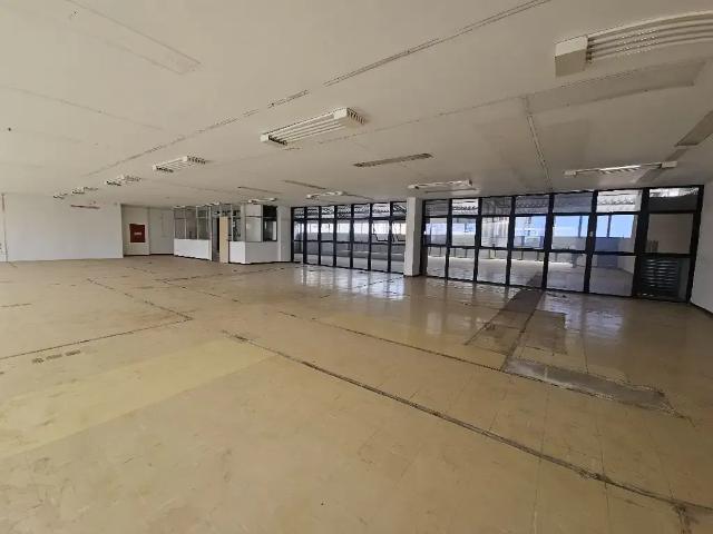 Conj. Comercial / Sala para Locação em Curitiba/PR Centro