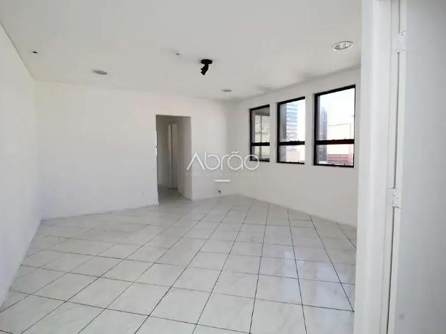 Conj. Comercial / Sala para Locação em Curitiba/PR Centro
