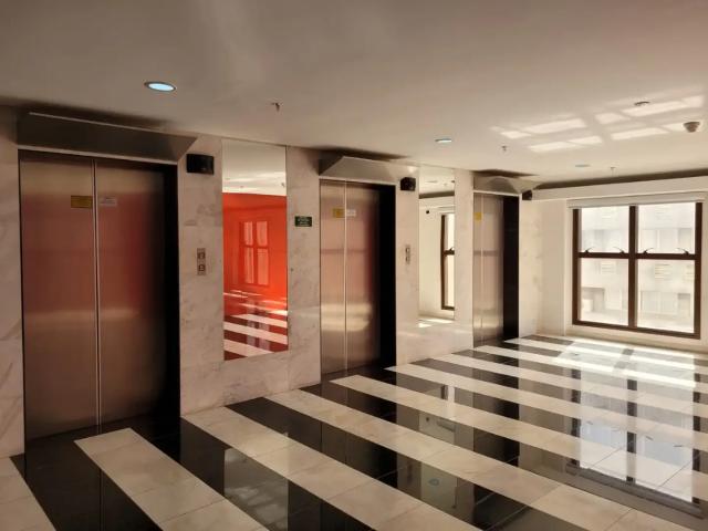 Conj. Comercial / Sala para Locação em Curitiba/PR Centro