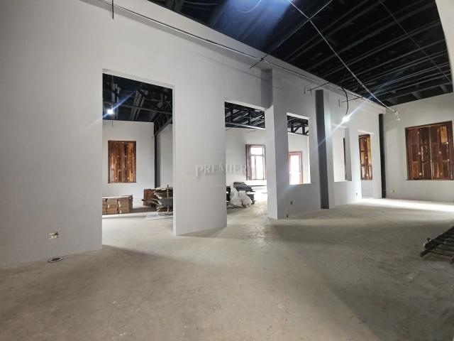 Conj. Comercial / Sala para Locação em Curitiba/PR Centro