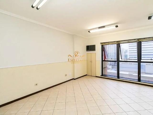 Conj. Comercial / Sala para Locação em Curitiba/PR Centro