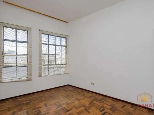 Conj. Comercial / Sala para Locação em Curitiba/PR Centro